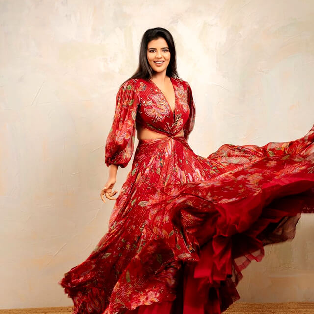 Web Stories | Waves Institute of Fashion Designing